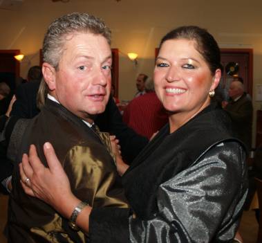 Moderiert wurde die Außensendung im Sternbräu in der Griesgasse in ...